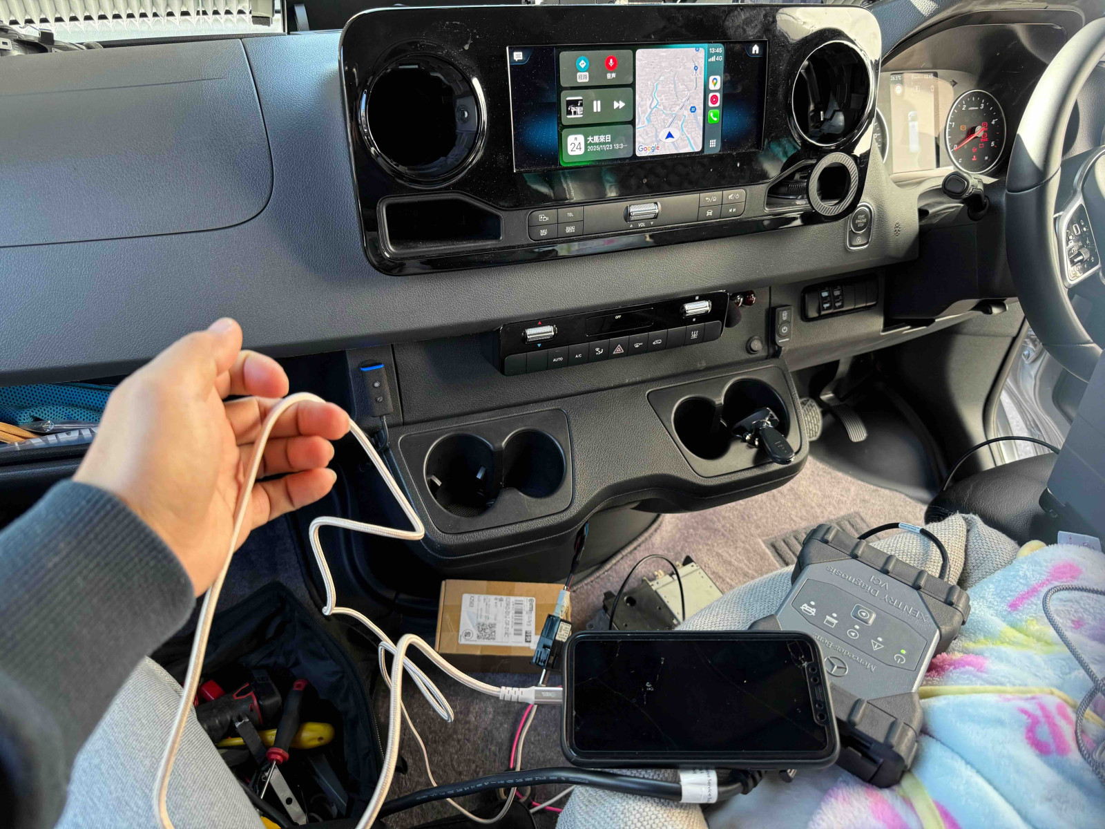 メルセデス・ベンツ スプリンター Matrix Supreme MB 670 SL （NTG6）北欧仕様並行輸入車にMBUX日本語化・最新版 ...